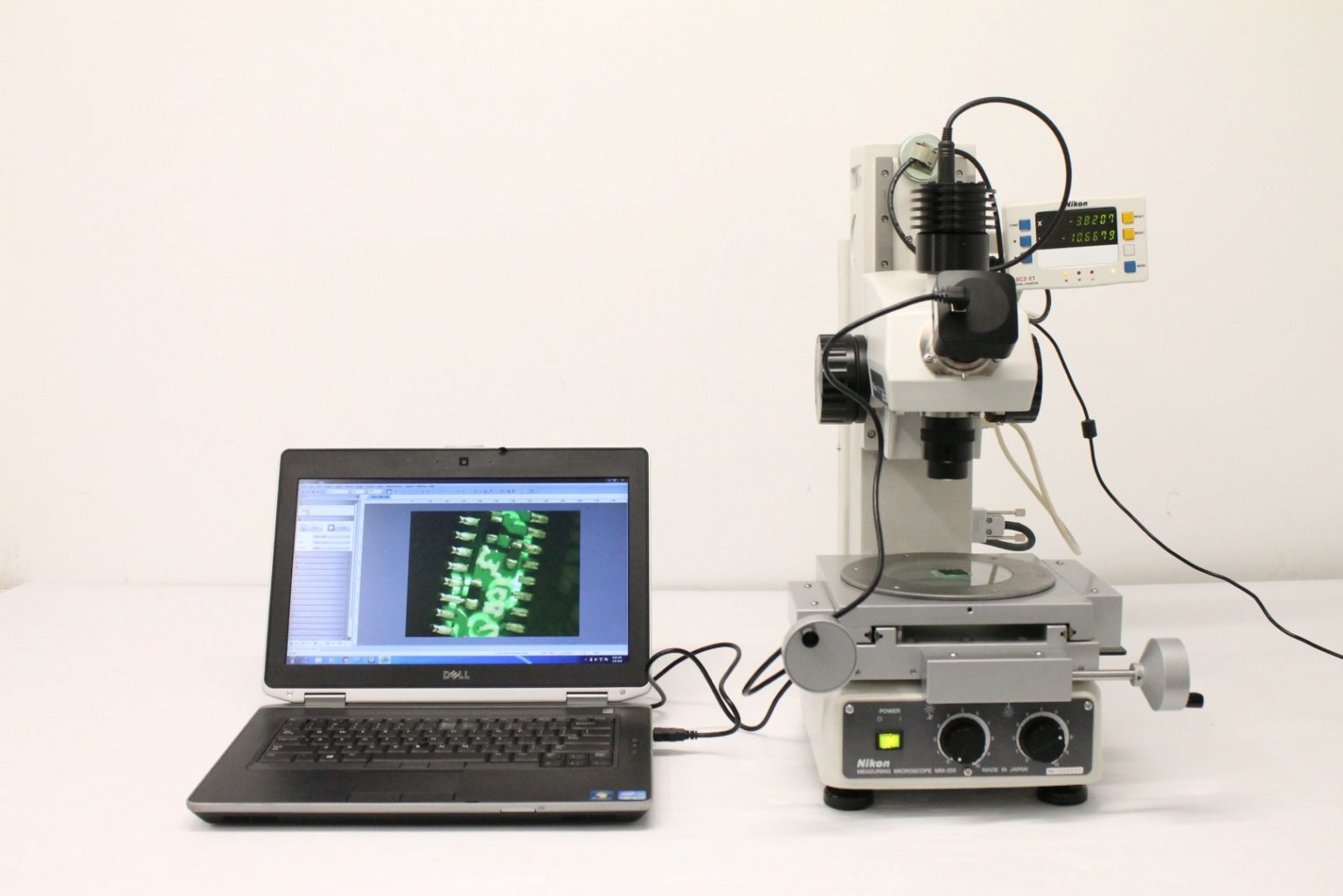 MM200 / MM400 / MM800 mérőmikroszkópok - Auro-Science